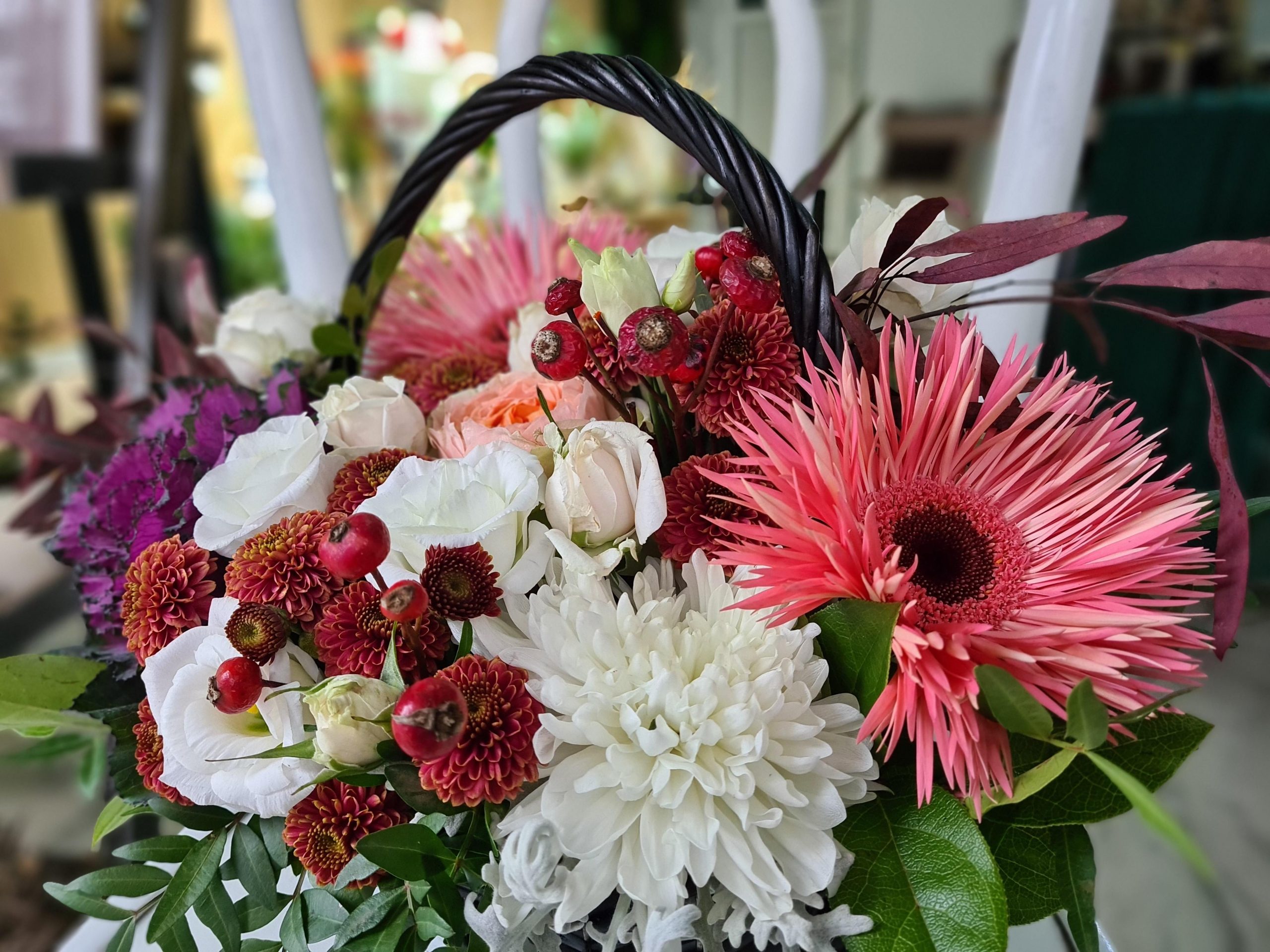 Aranjament Cos cu flori - Floraria AltFel : Florarie Online Focsani ...